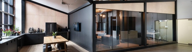 Penerapan Konsep Gaya Interior Industrial Pada Kantor | The Ambengan Tenten